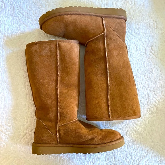 TikTokers Are Cutting Their Ugg Boots Into Slippers, 55% OFF